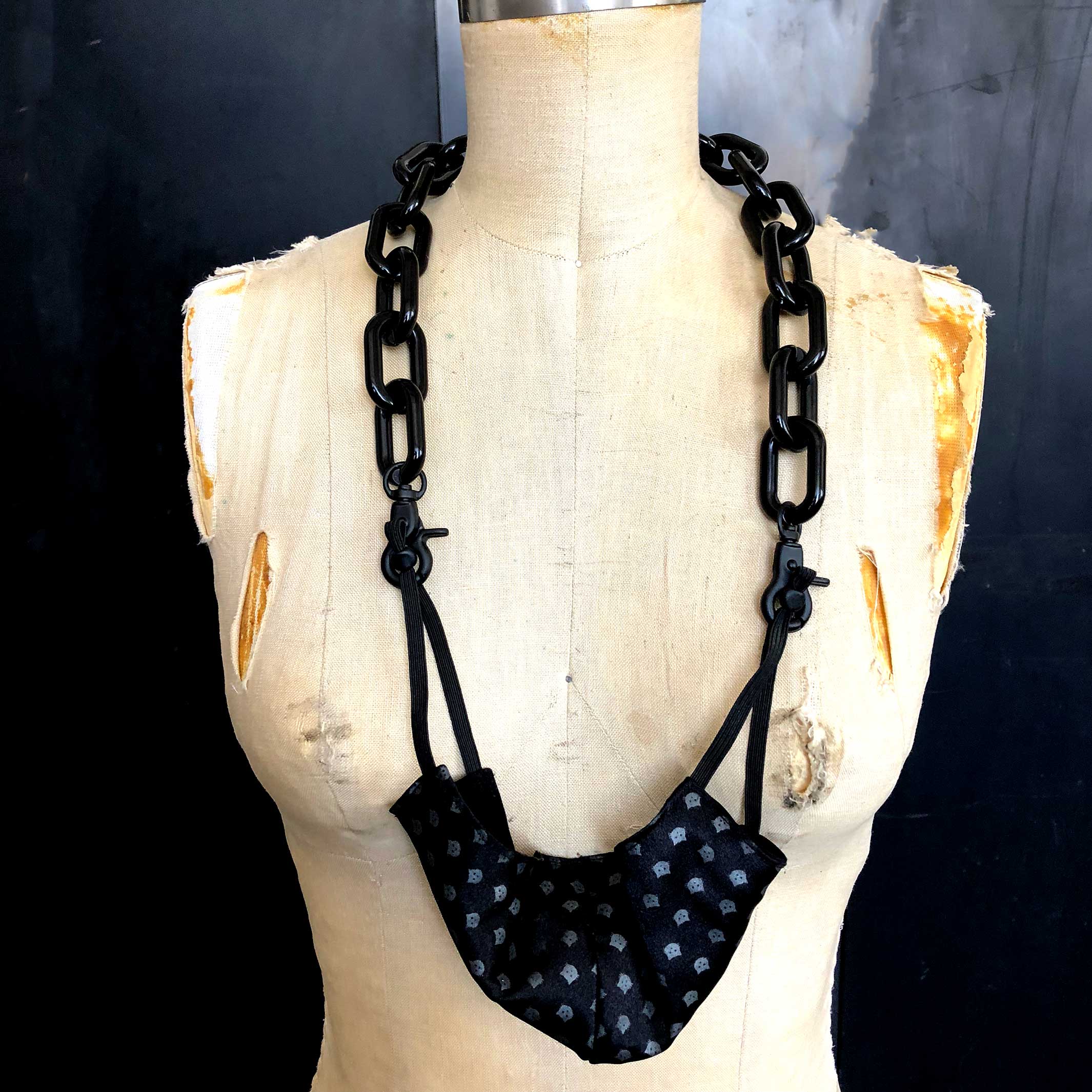 Giant Acrylic Chunky Link Mask Chain, Black